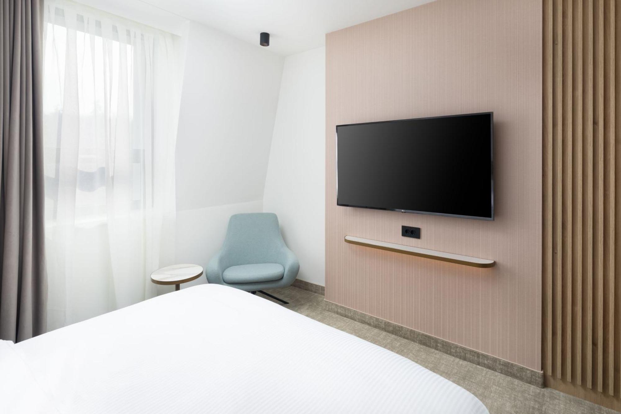 Hotel Courtyard By Marriott Cluj - Napoca Downtown Cluj-Napoca, Romania ...