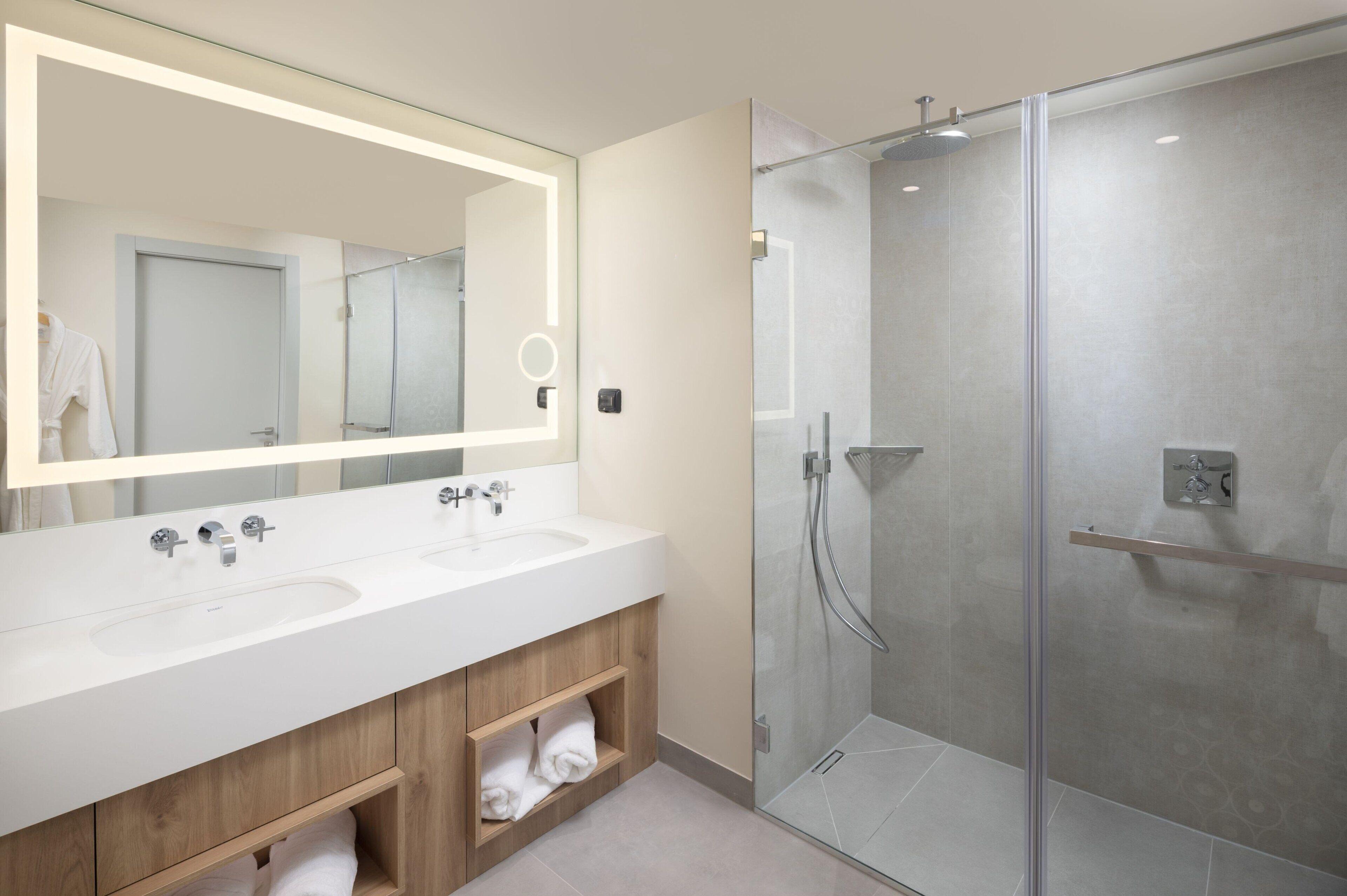 Hotel Courtyard By Marriott Cluj - Napoca Downtown Cluj-Napoca, Romania ...